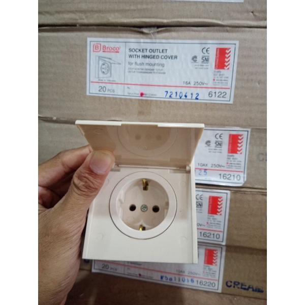 Jual STOP KONTAK TUTUP BROCO | Shopee Indonesia