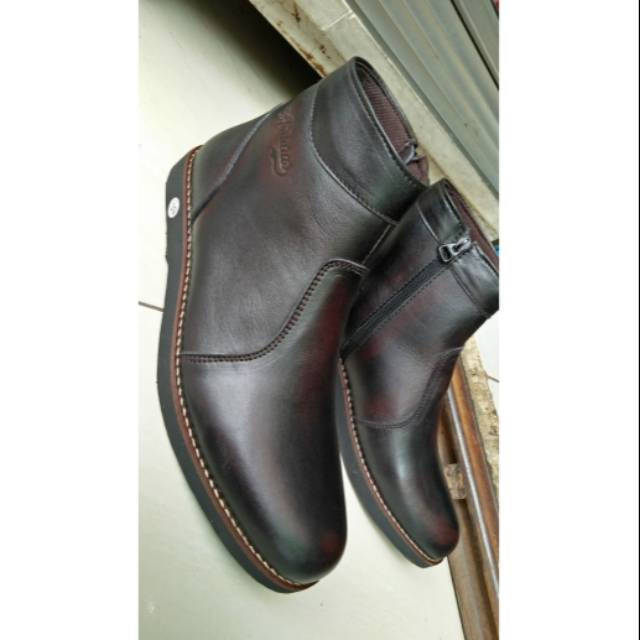 Jual Sepatu boots chelsea kulit casual sleting ll sepatu boots chelsea ...