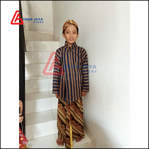 Jual Setelan Baju Adat Jawa Anak / Surjan Lurik Anak / Set Baju Lurik Anak | Shopee Indonesia