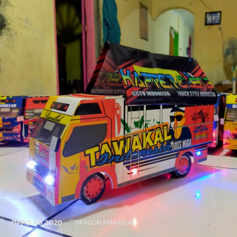 Jual MINIATUR TRUK OLENG TAWAKAL MERAH TERMURAH( full variasi lampu dan ...