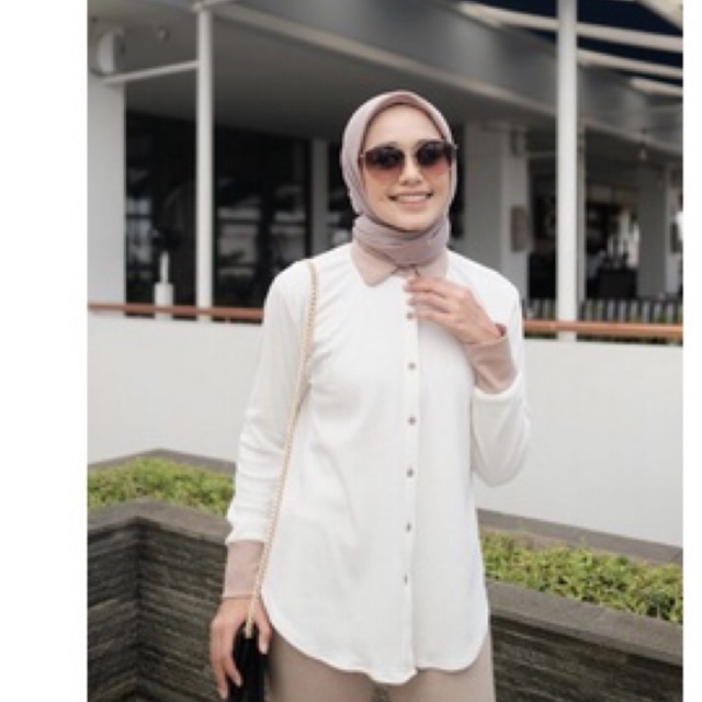Jual VANILLA HIJAB KNIT KEMEJA PUTIH | Shopee Indonesia