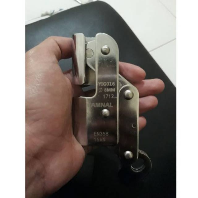 Jual Camna Cablock lander safety sleeve wire rope grab kabel sling baja ...