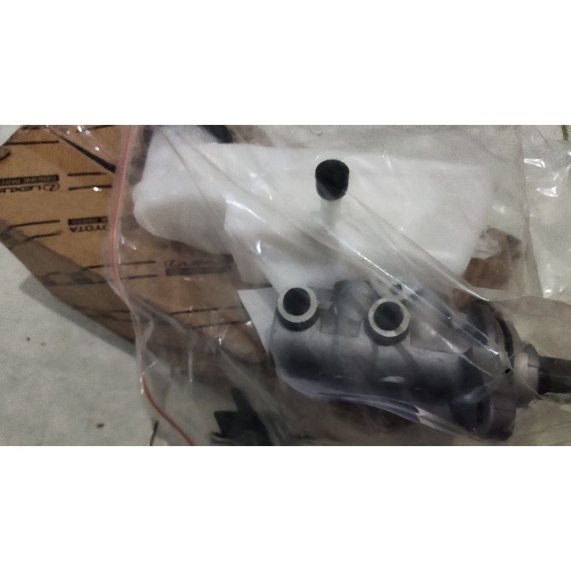 Jual master rem innova reborn / hilux revo /fortuner vrz manual ...