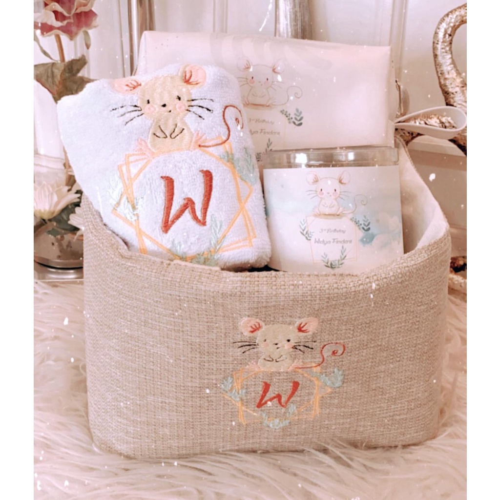 Jual PO Cherish Hampers + Tile | Paket Hampers Pesta Custom | Shopee ...