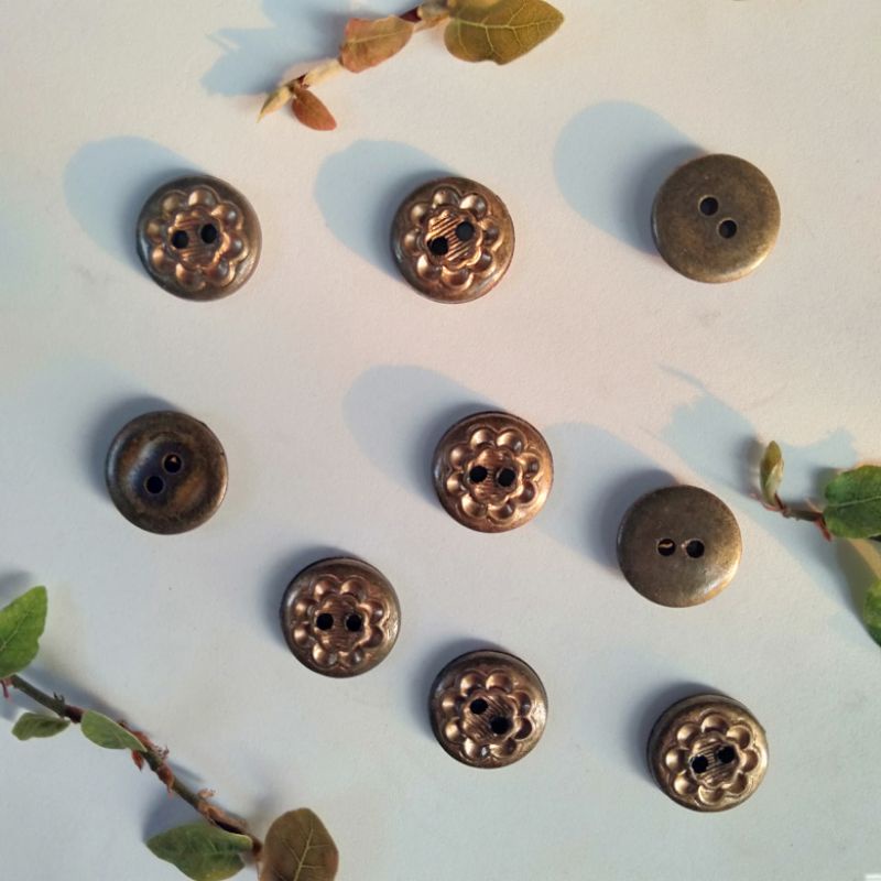 Jual kancing Baju coklat Bronze Tembaga/Silver Perak/4620-20Line ...