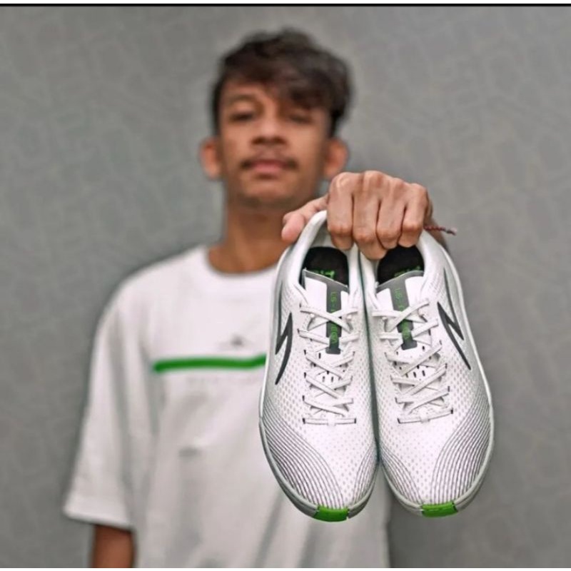 Jual SPECS LS OMEGA IN RUNTUBOY LIMITED EDITION | Shopee Indonesia