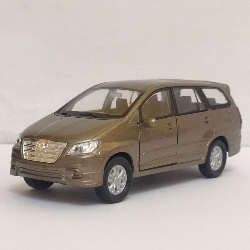 Jual Miniatur Toyota kijang Innova coklat Diecast mobil Replika harga ...
