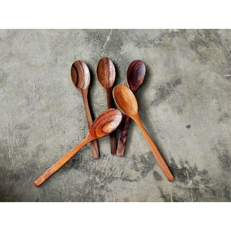 Jual sendok kayu coklat tanpa pewarna, sendok unik | Shopee Indonesia
