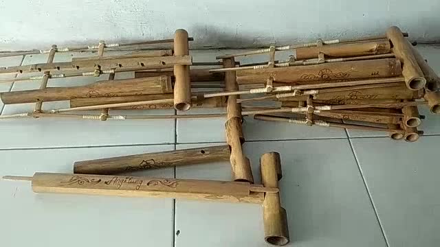 Jual Angklung 1 Oktaf MINI UNTUK Anak TK atau SD | Shopee Indonesia