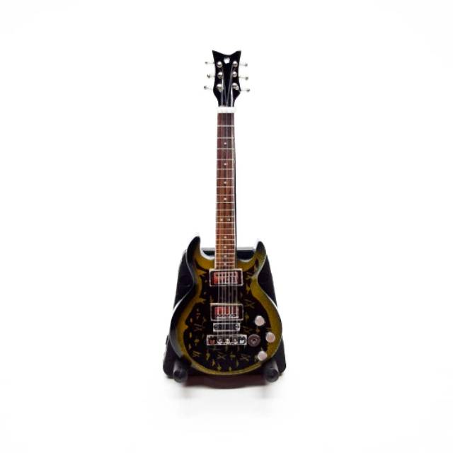 Jual Miniatur gitar kecil ukuran 10 cm model A7x hiasan rak dinding ...