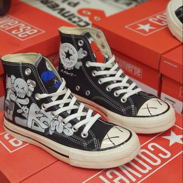 Jual Converse kaws high hitam | Shopee Indonesia