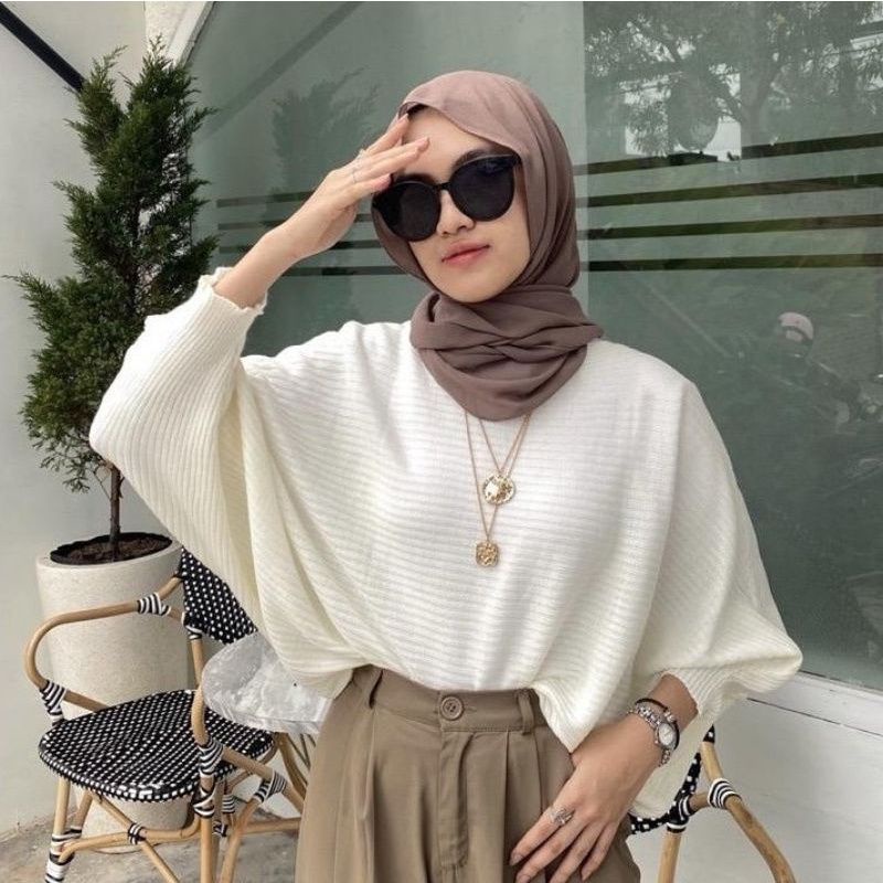 Jual BATWING JANETA SWEATER KNIT / PREMIUM RAJUT TERBARU | Shopee Indonesia