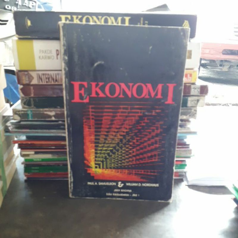 Jual BUKU ORIGINAL EKONOMI JILID 1 PAUL A.SAMUELSON | Shopee Indonesia