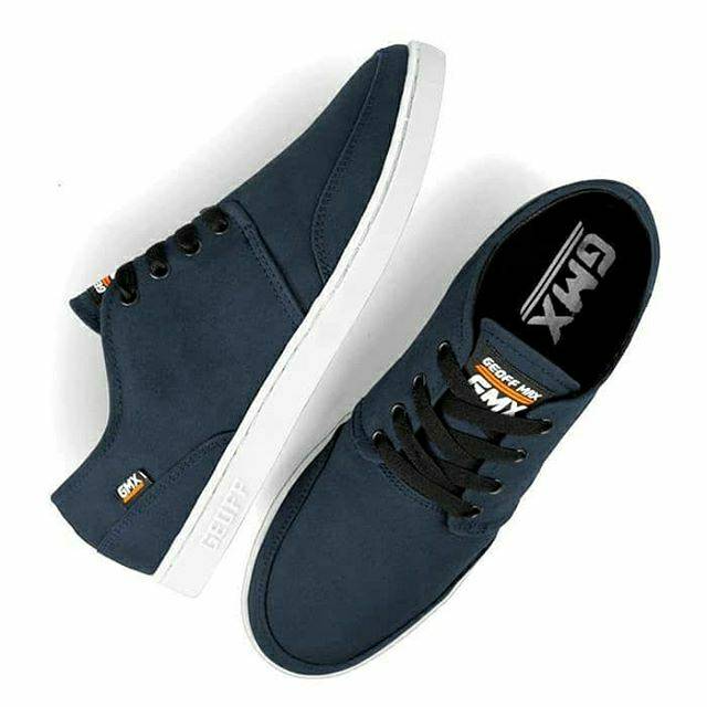 Jual AUTHENTIC NAVY WHITE | GEOFF MAX | Shopee Indonesia