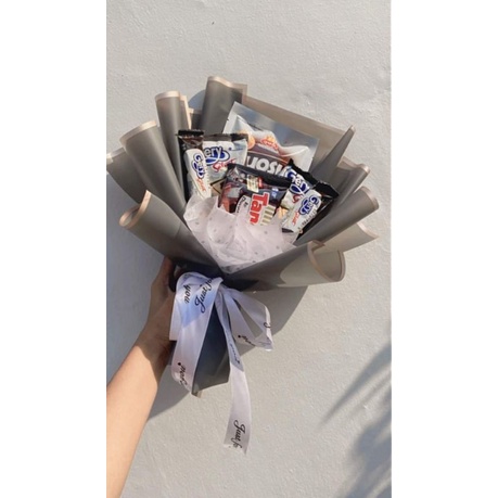 Jual Buket Snack free packing free kartu ucapan bouquet makanan bucket ...