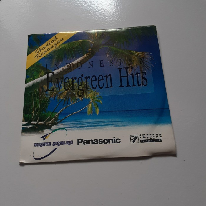 Jual CD Indonesian Evergreen Hits Grace Simon Benny Panjaitan Syam Dlloyd | Shopee Indonesia