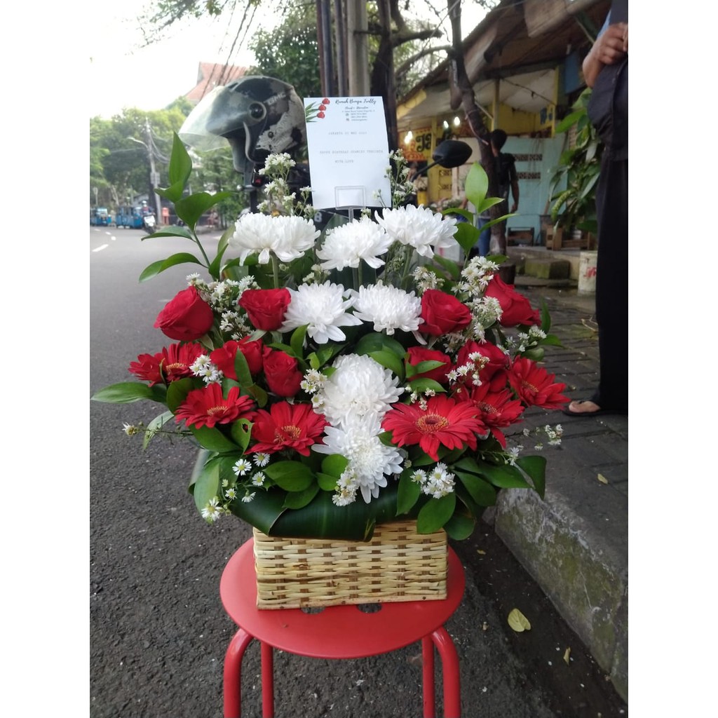 Jual BUNGA KERANJANG GERBERA | RANGKAIAN BUNGA SEGAR | BUNGA MEJA SEGAR ...