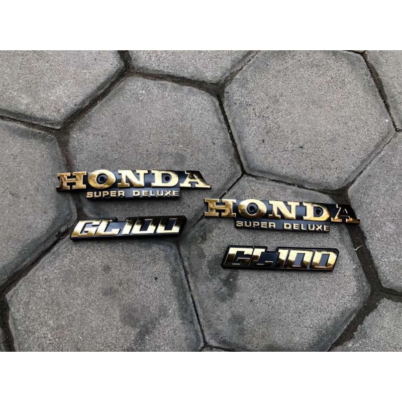 Jual Emblem tangki logo tangki gl 100 set emblem bok aki honda GL 100 ...
