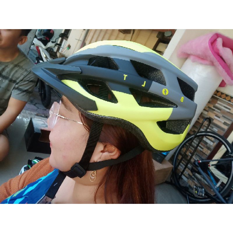 Jual helm sepeda bolt | Shopee Indonesia