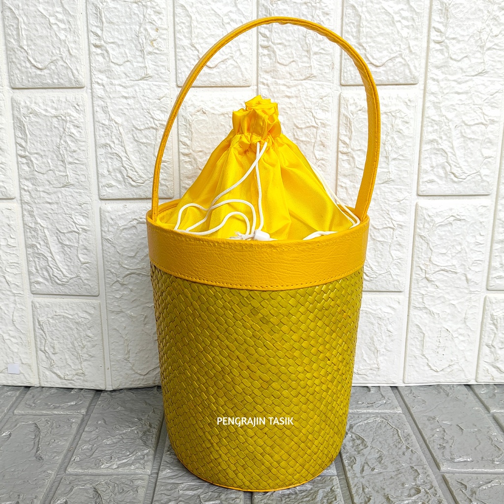 Jual Keranjang Parcel Isi 3 Toples List Kulit Sintetis Tas Hampers ...