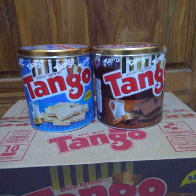 Jual Wafer Tango kaleng 300gr | Shopee Indonesia
