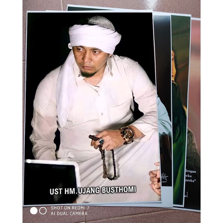 Jual poster ukuran 50*70cm ustadz Ujang Bustomi luster uv awet | Shopee ...