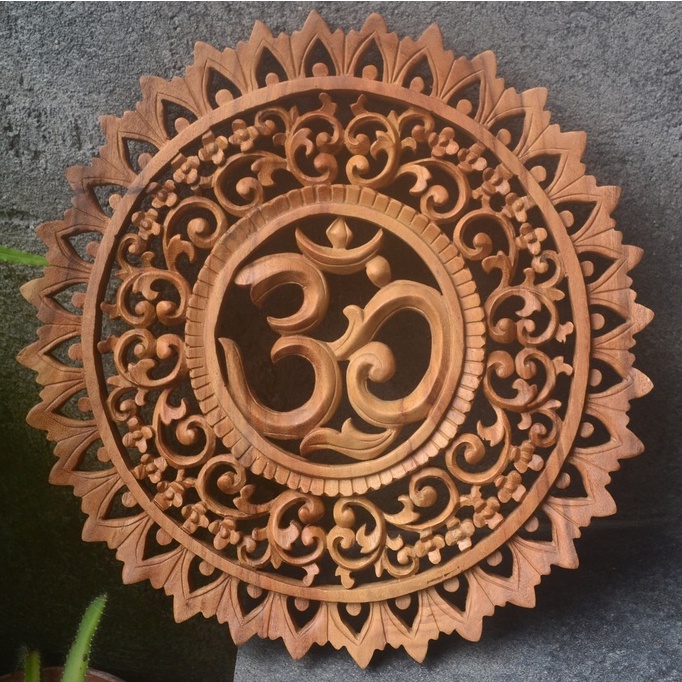 Jual Ukiran Bali Hiasan Dinding Kayu Motif Ongkara 40 cm | Shopee Indonesia