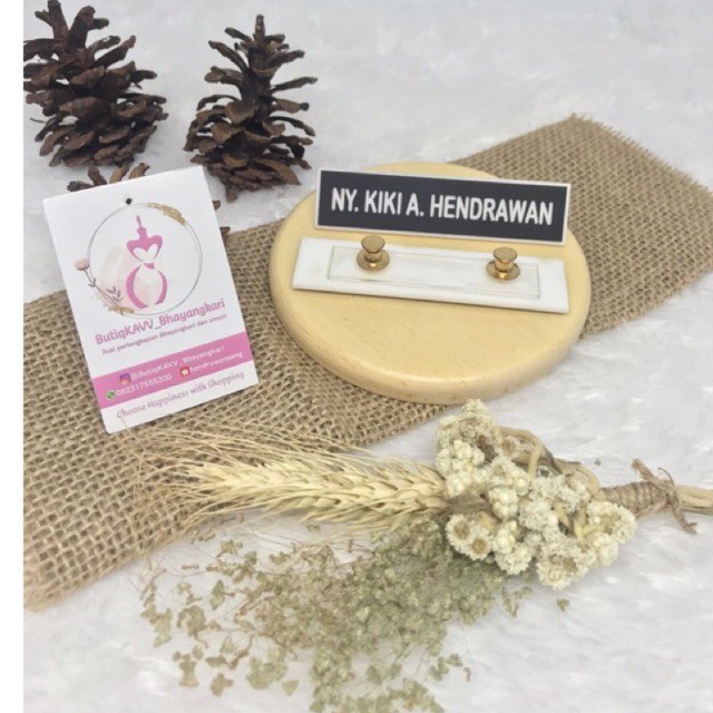 Jual Nametag/Papan Nama Grafir (SEHARI BISA JADI) | Shopee Indonesia