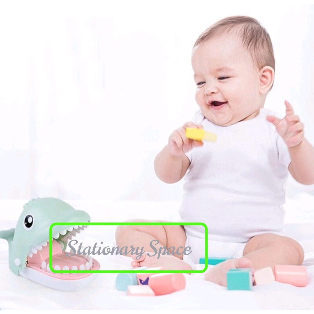 Jual Mainan Gigit Buaya Gigit Paus / Whale Dentist Mainan Keluarga ...