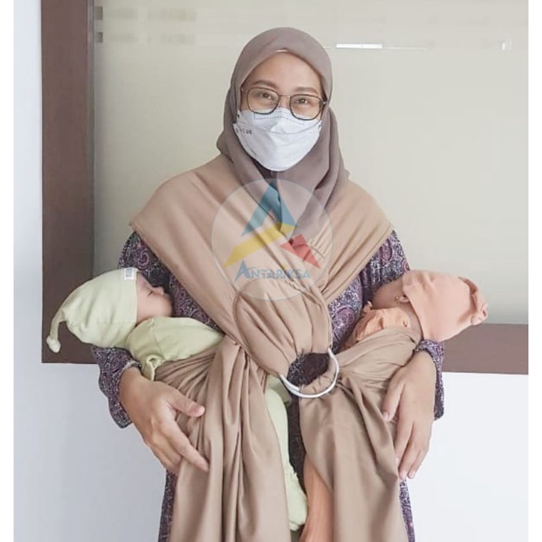 Jual PISAH ASH (Gendongan bayi kembar BISA dipisah JADI 2. Empuk & ring import bersertifikat ...