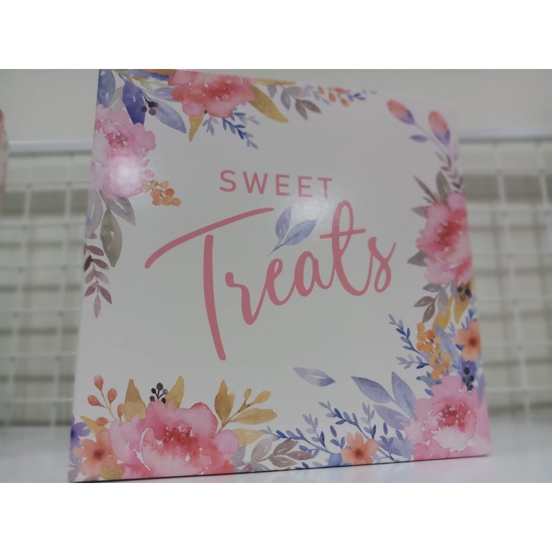 Jual BOX KOTAK KUE / CAKE BOX PACKAGING 22x22x9 | Shopee Indonesia