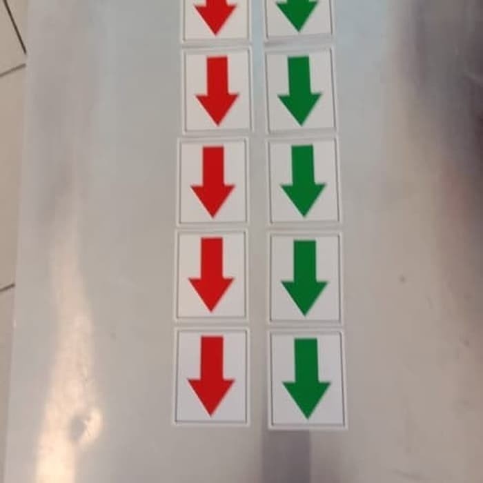 Jual SIGN STICKER PANAH MERAH DAN HIJAU REFLEKTOR / reflective 15X15 CM ...