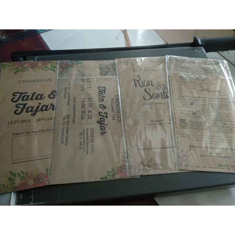 Jual Undangan Pernikahan Mini Custom | Undangan Simpel | Undangan Satu ...