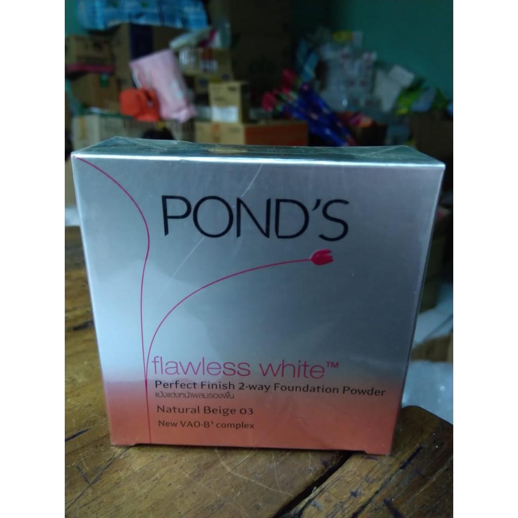 Jual Ponds Flawless White Perfect Finish Foundation Powder 10gram ...