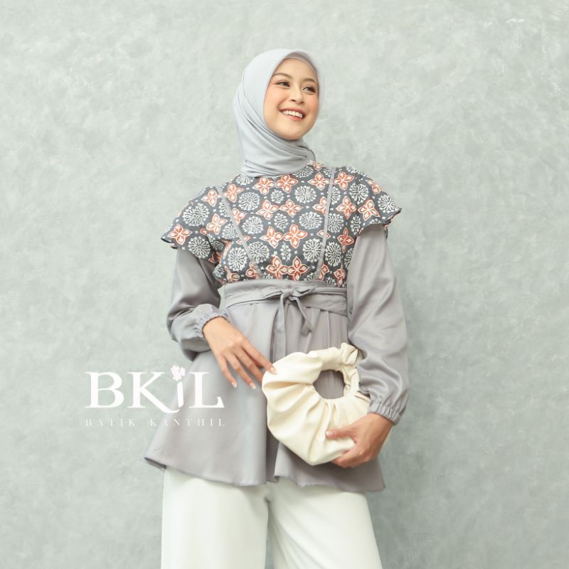 Jual KANTHIL Blouse Batik Modern Yolanda Series | Shopee Indonesia