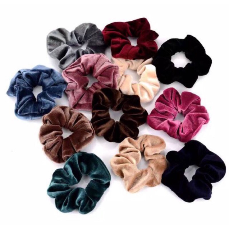 Jual scrunchie ikat rambut bahan bludru velvet | Shopee Indonesia