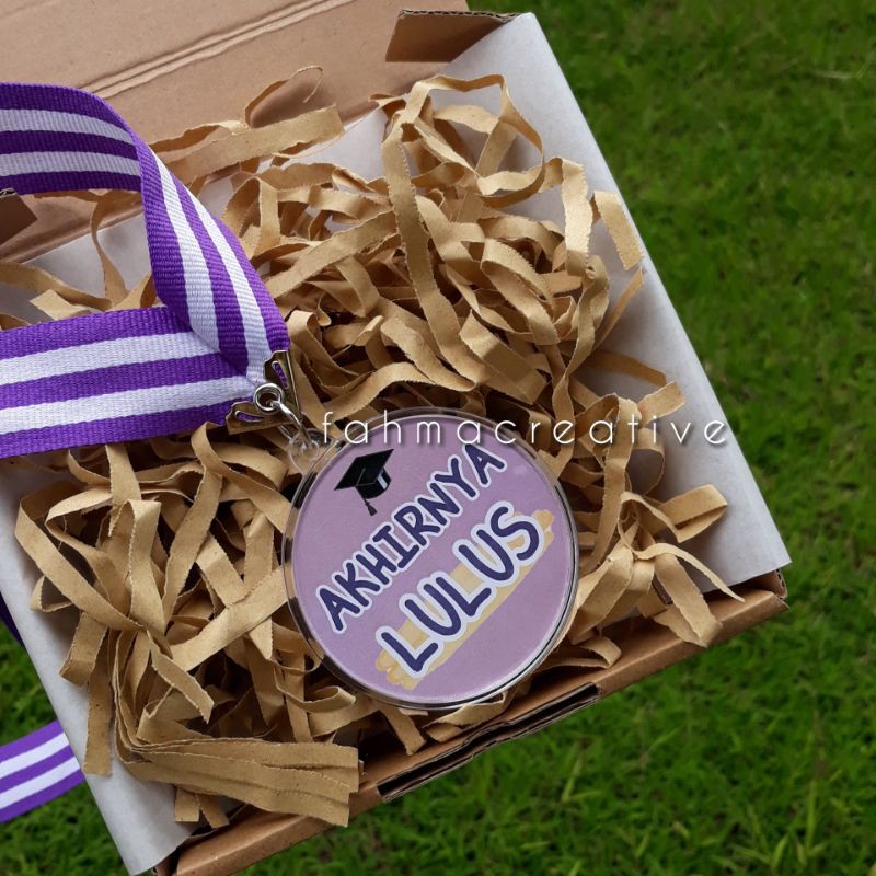 Jual Medali Hadiah custom (Ulang tahun, sempro, wisuda, nikah, teacher ...