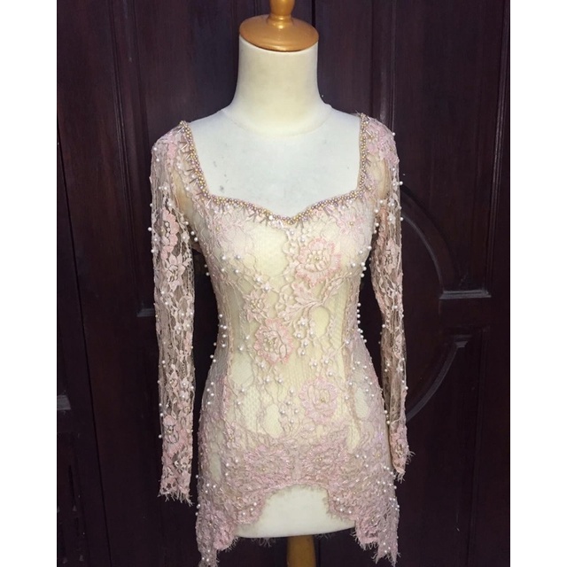 Jual PO kebaya modif sabrina full payet dan mutiara tabur | Shopee ...