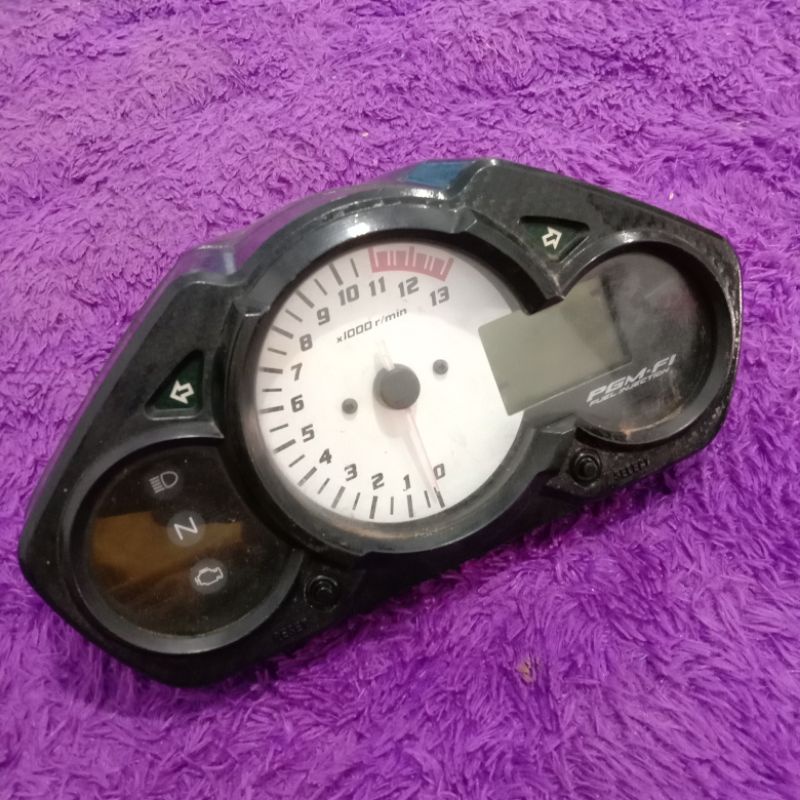 Jual Speedometer Kilometer Honda CB150R old original lepasan | Shopee ...