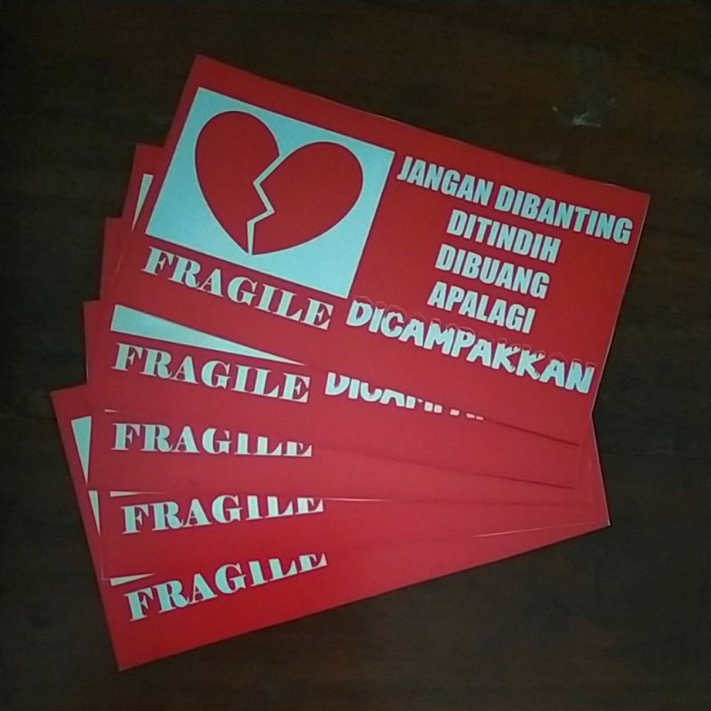 Jual Stiker Fragile Lucu Kekinian Siap Pakai (7,5x12cm) | Shopee Indonesia