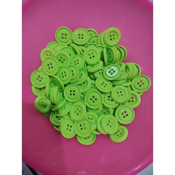 Jual Kancing Plastik Besar Warna Ukuran 2Cm | Shopee Indonesia