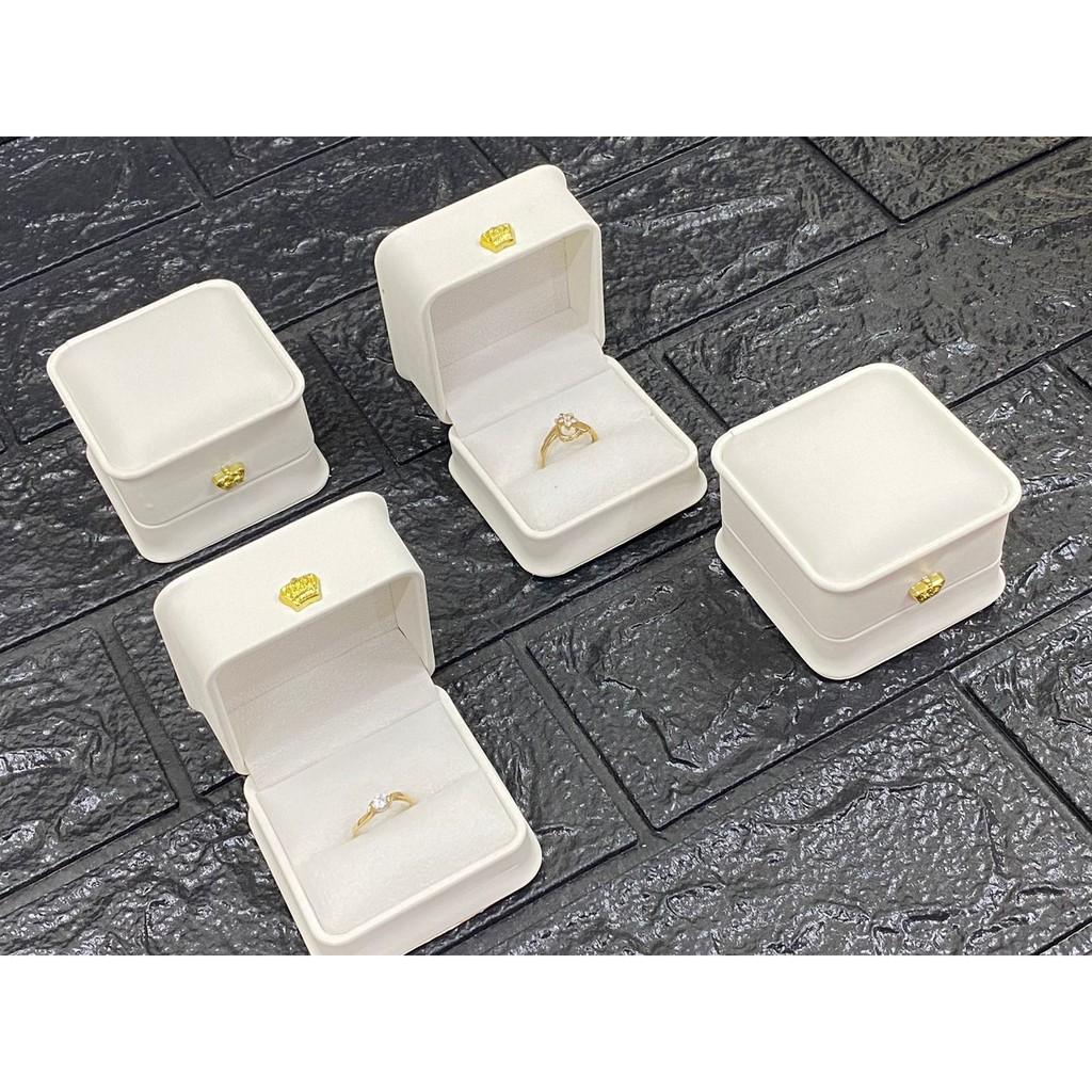Jual KOTAK CINCIN / RING BOX / KOTAK CINCIN BAHAN LEATHER PUTIH ...