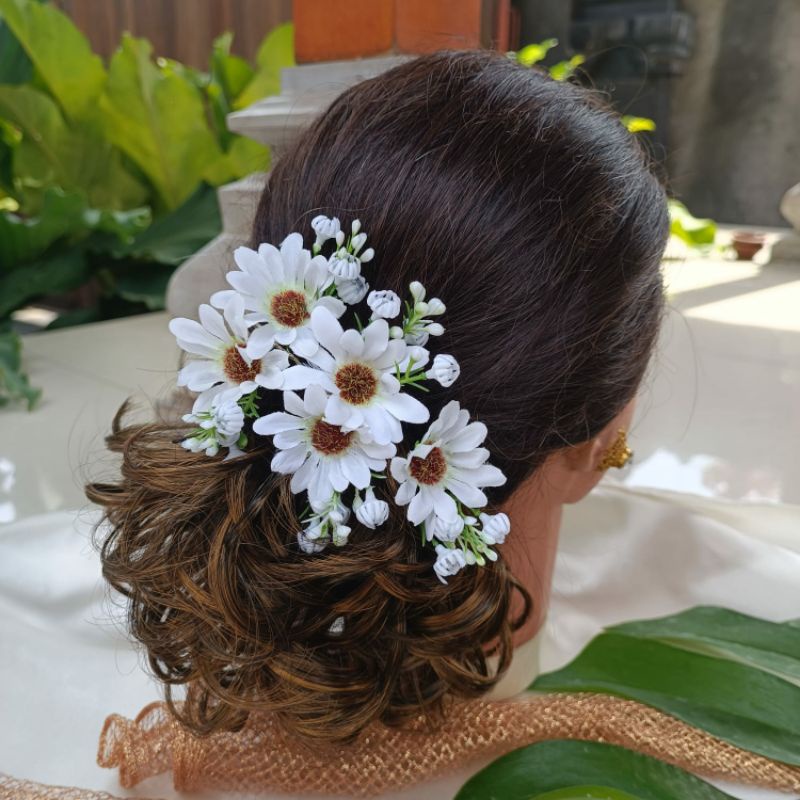 Jual semanggi krisan/ bunga hair do/ sanggul bali/ sanggul modern ...
