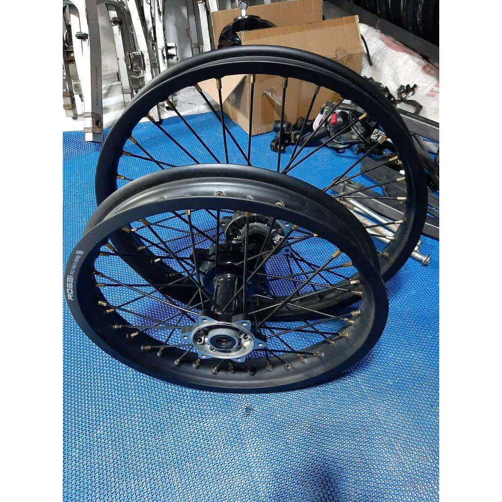 Jual Velg Set PNP KLX 150 Rossi 16/19 Warna Hitam Doff | Shopee Indonesia