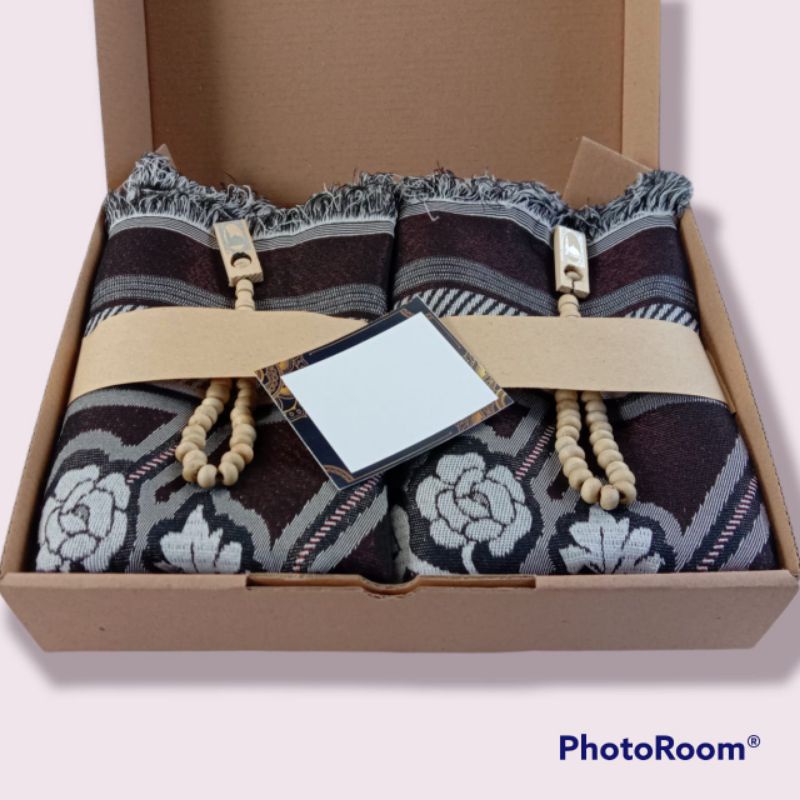 Jual SAJADAH COUPLE GIFH BOX HADIAH KADO PERNIKAHAN / KADO NIKAHAN ...