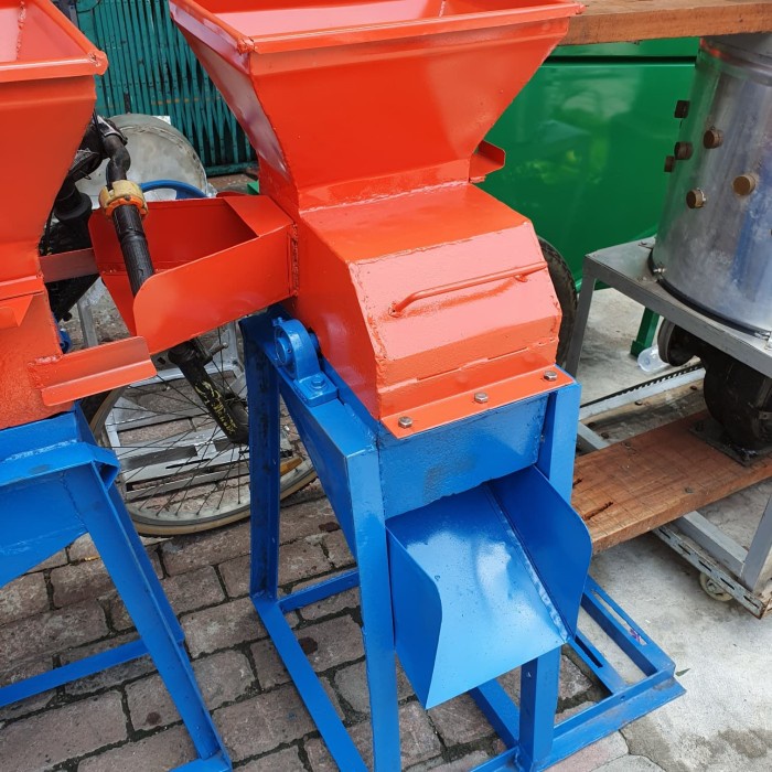 Jual Mesin Penggiling dan Pencincang Daun,Rumput,Jagung,Ubi,Pelepah ...