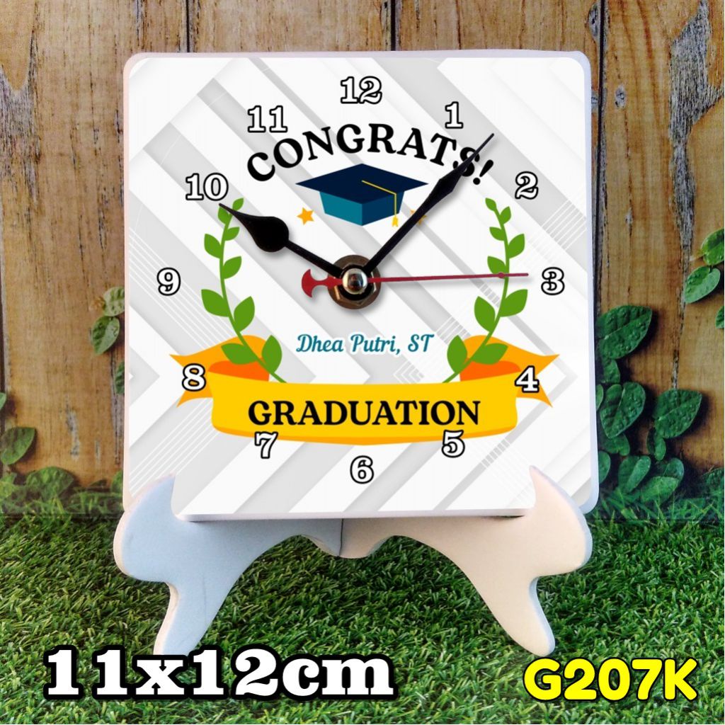 Jual Jam Meja Custom Kado Hadiah Souvenir Tema Edisi Graduation Wisuda ...