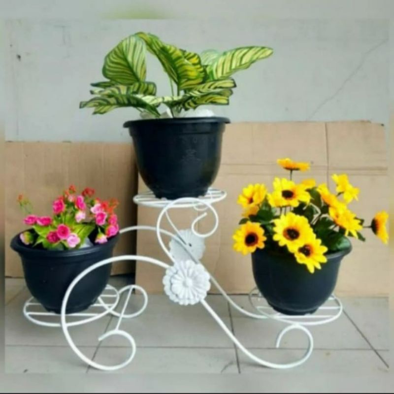 Jual Standing rak tanaman hias 3 susun | Shopee Indonesia