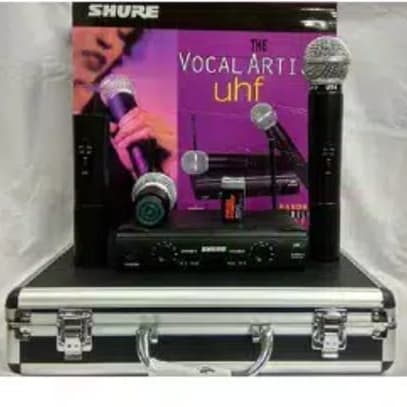 Jual MIC WIRELESS SHURE UT 4E SM 58+HADCASE(HANDHELD) - Hitam | Shopee ...