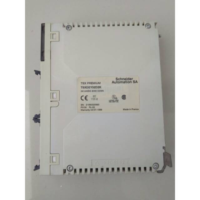 Jual TSX Premium TSXDEY32D2K Modicon Schneider 32I 24vDC Sink Connector ...